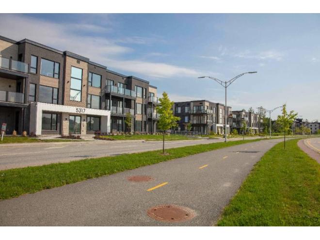 Charmant Appartement 4 1/2 à louer - Sherbrooke | Ascenseur et internet ...