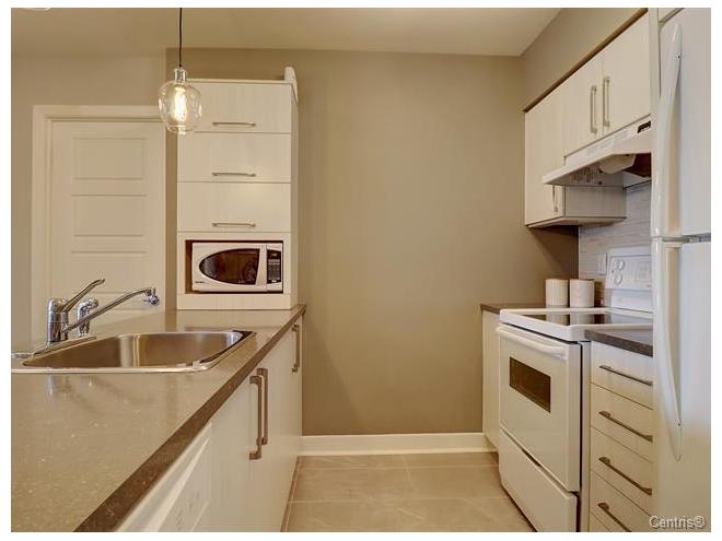CONDO 31/2 Meublé ,équipé, tt inclus ,long terme , ,R-D-Ch. MAGOG à ...