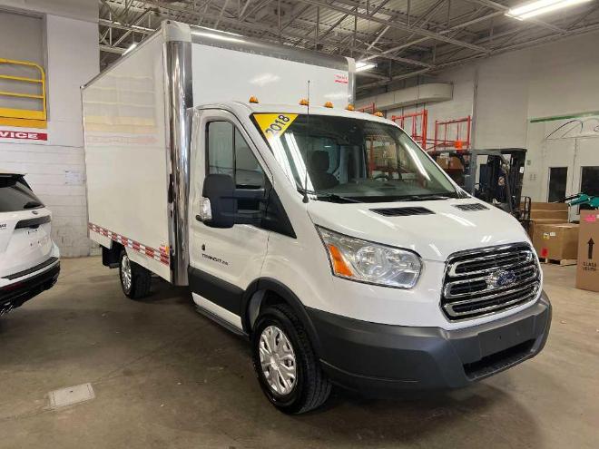 2018 FORD TRANSIT 250 CUBE 12 PIEDS AVEC RAMPE Usagé à vendre à ...