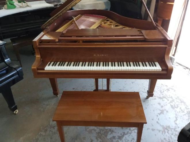Piano à queue Kawaï remis à niveau Usagé à vendre à Laval / Chomedey ...