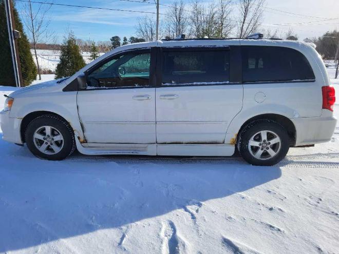 Dodge Grandcaravan adaptée Usagé à vendre à Trois-Rivières - LesPAC.com ...